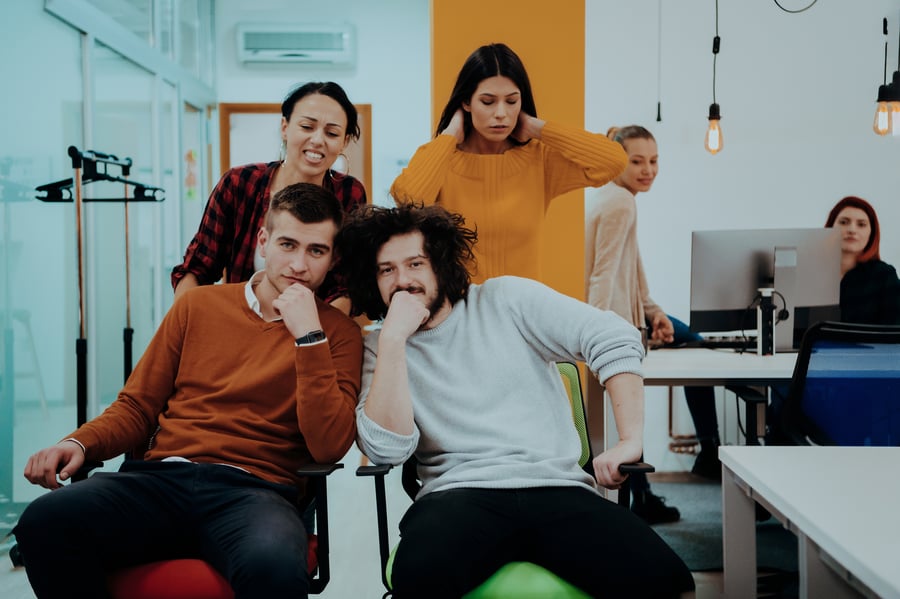 Stools For Workbench: 4 Features Your Employees Need